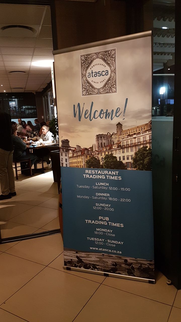 5 Essential Pull Up Banner Design Tips for Effective Branding - Expand ...